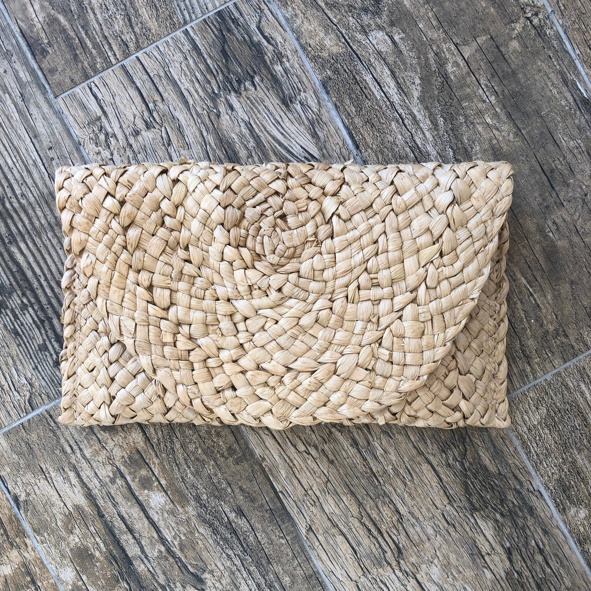 Chunky Straw Clutch - 10 Colors – Lana's Loft Inc